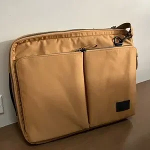 daily objects | Bags | Daily Objects Meridian Convertible Briefpack ...